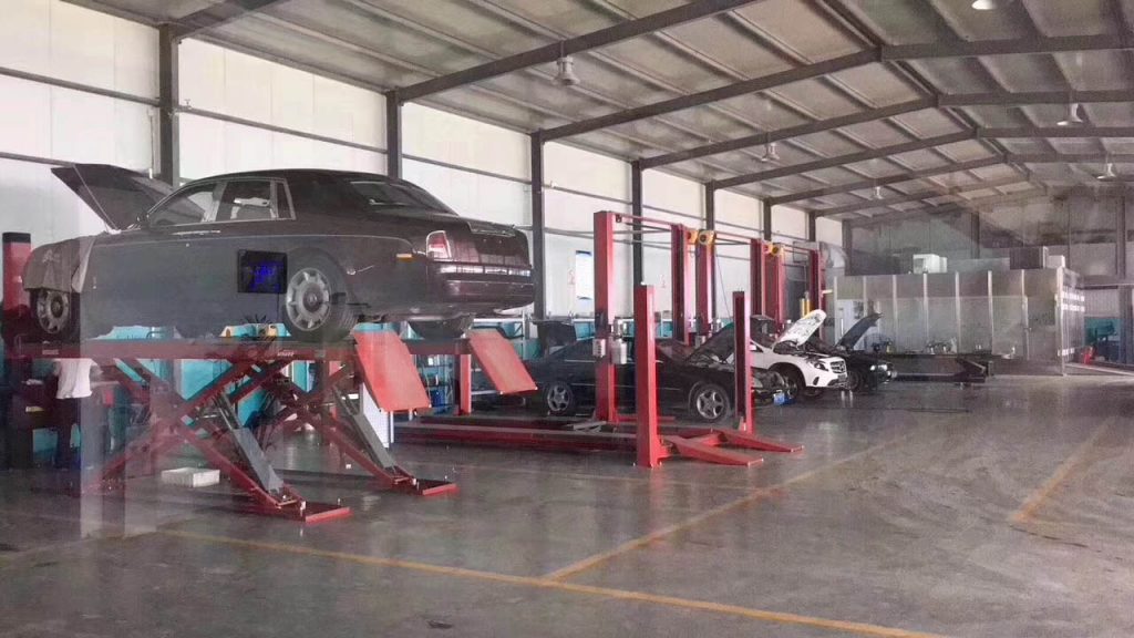 Garage Shop Must Have Auto Mechanic Tools And Garage Equipment List ...